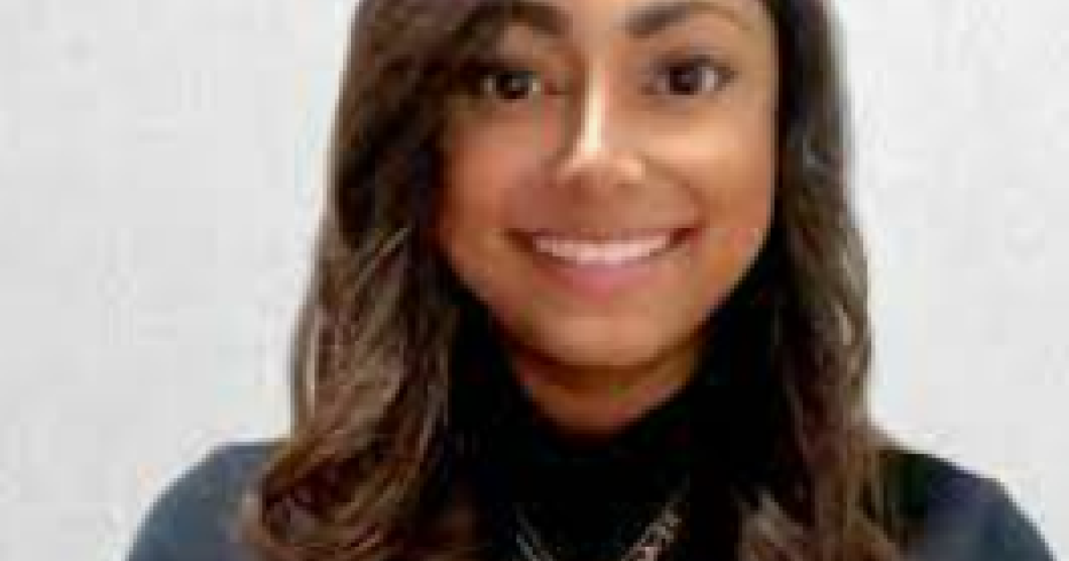 Neena Mathew '16 | SUNY Old Westbury
